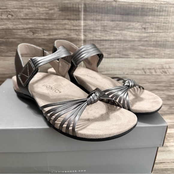 Vionic | Shoes | Vionic Talulah Womens Pewter Metallic Leather Strap ...